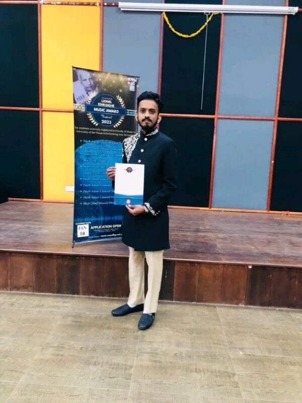 Student achievement : The Lionel Edirisinghe Music Awards 2023 ...